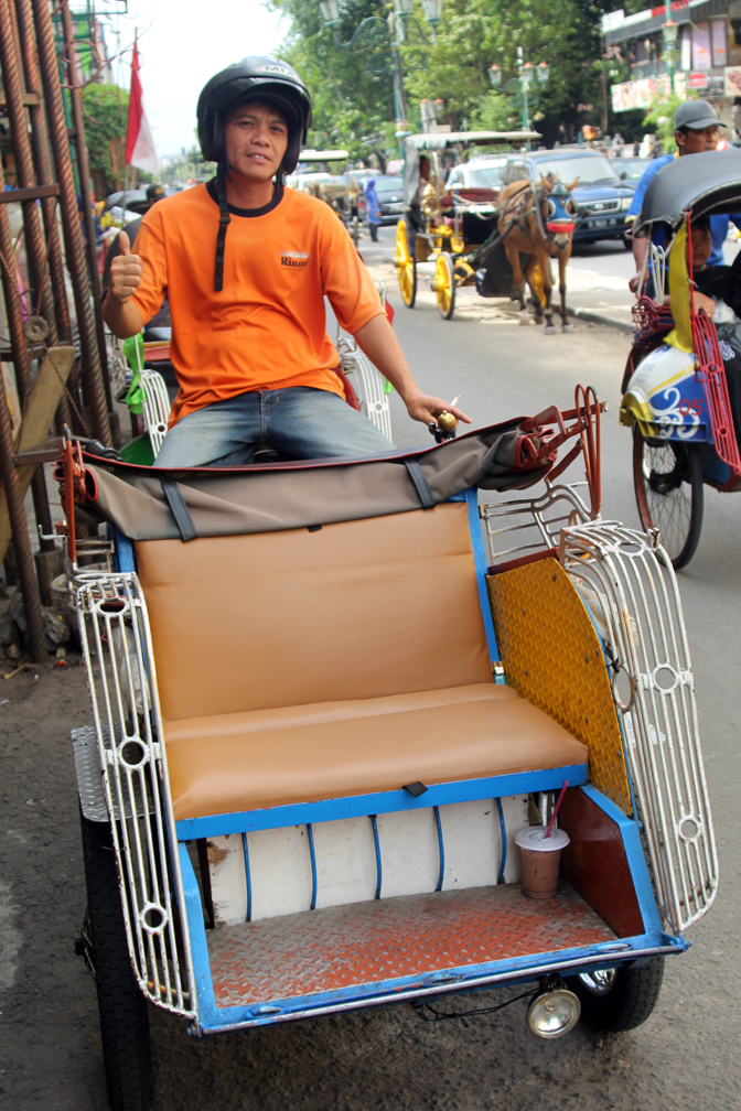 Becak Drivers | The Elements Unearthed