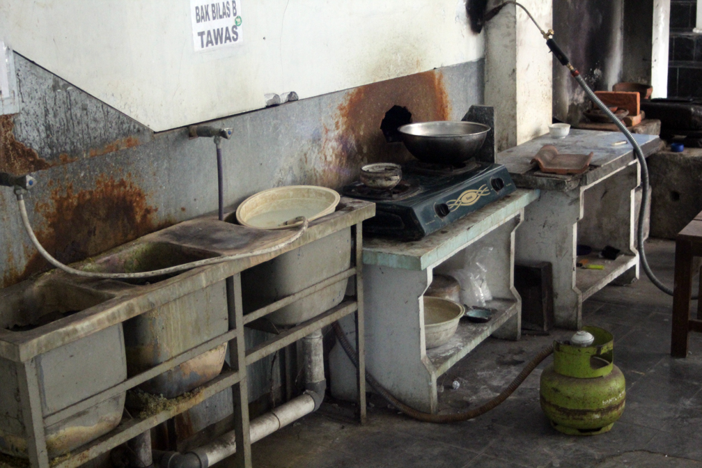The Silversmiths of Kota Gede | The Elements Unearthed